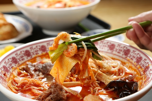 야오마라탕 천호점, 한국인 입맛에 맞춘 한국식 마라탕으로 호평