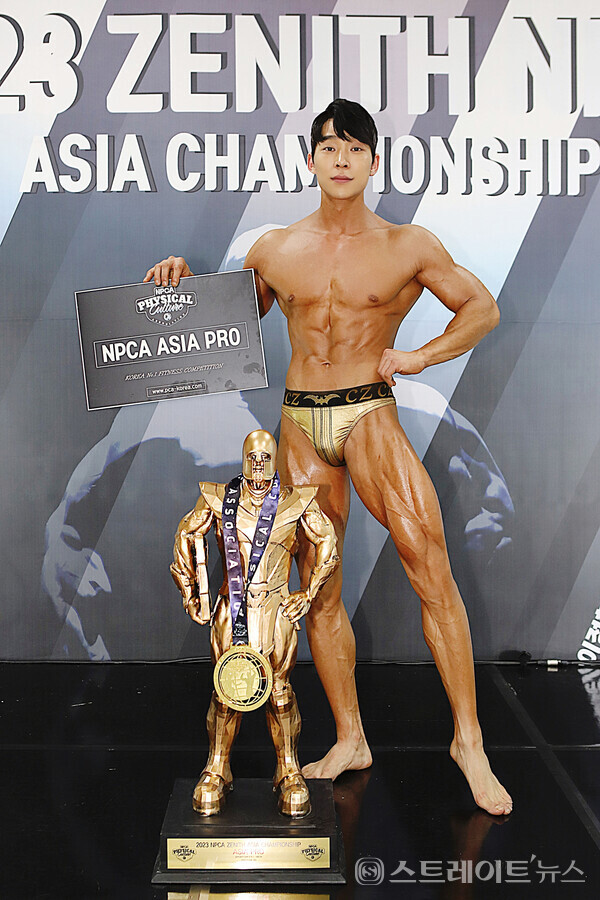 [포토] ‘NPCA’ 강창렬, 1년간 멘탈과의 전쟁…스포츠모델 아시아 프로카드 획득