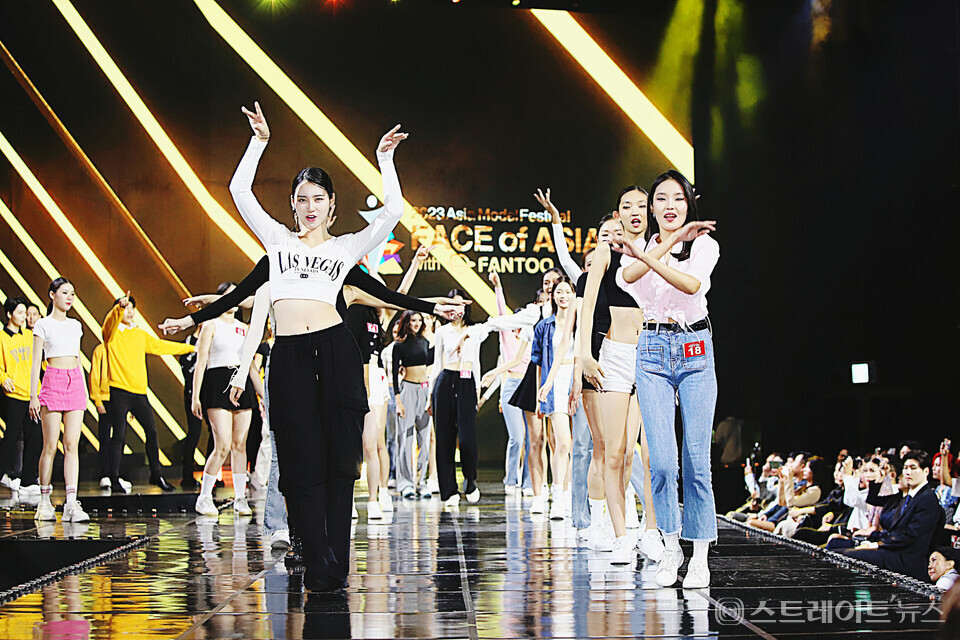 [포토] ‘2023 페이스오브아시아’ K-Pop 퍼포먼스 - Kollo