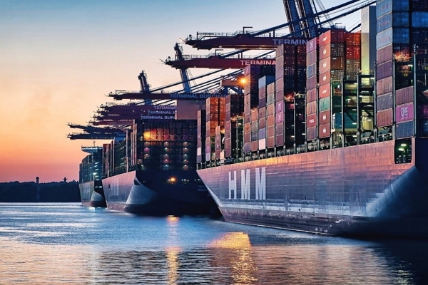 HMM, 해상운임 상승에 지난해 영업익 3조5128억…전년 대비 501%↑