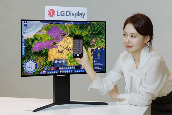 LGD, 세계 최초 240Hz RGB 스트라이프 OLED 패널 CES서 공개